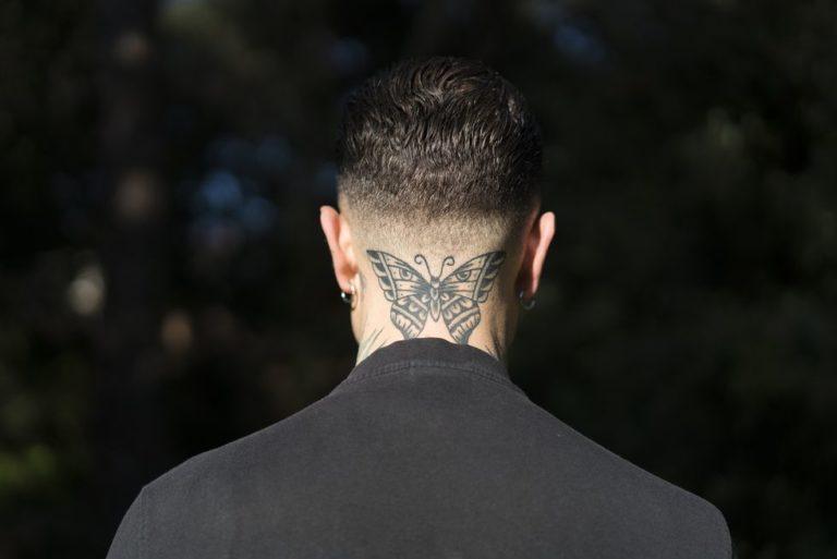 Tatouage cou et nuque : 60 dessins tendances en 2023