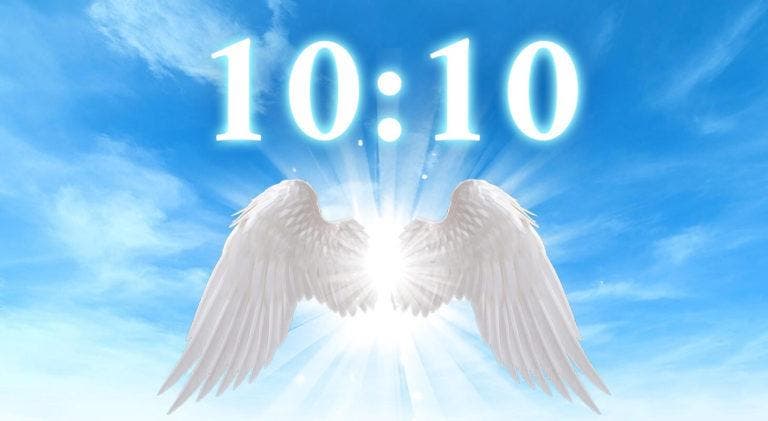 Heure miroir 10h10 : quelle est sa signification