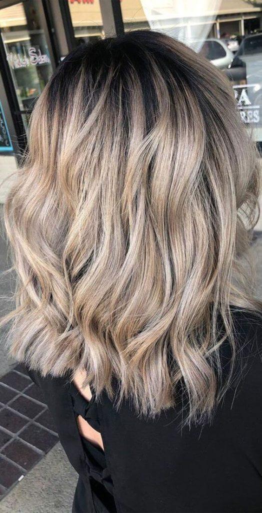 Mèche blonde : 50 nuances de couleurs aux tons chauds et froids