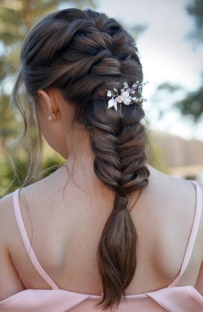 Coiffures pour petites filles : 108 jolies coupes tendances en 2023