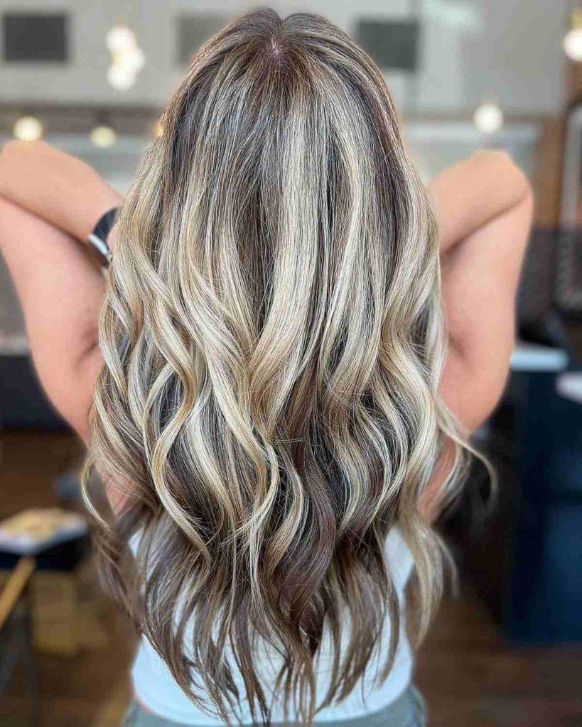 120 coupes dégradées pour les femmes aux cheveux longs