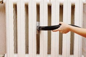 Comment nettoyer votre radiateur sans mettre de poussière partout dans ...