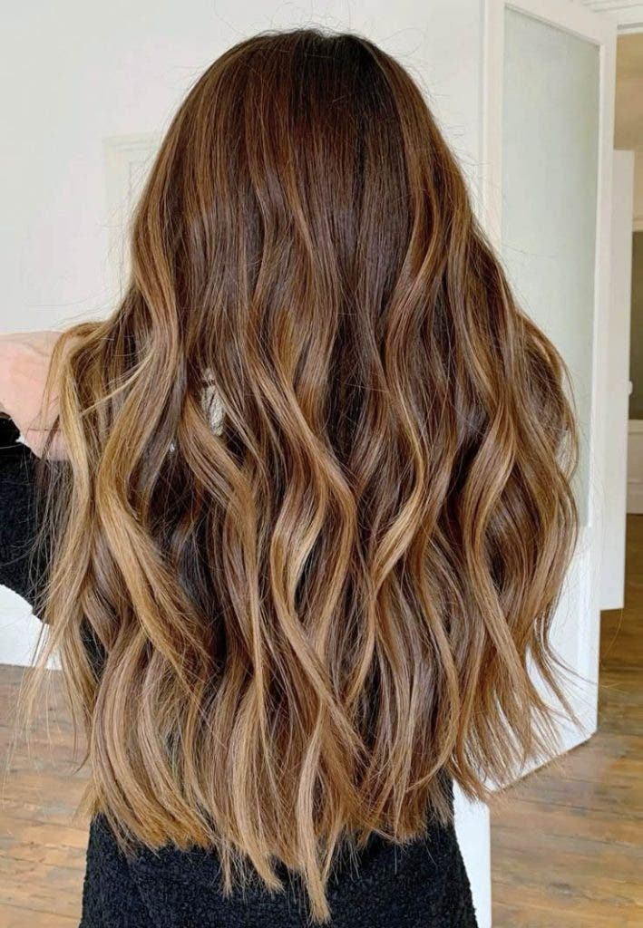 Balayage roux sur cheveux bruns : 9 façons d’adopter cette coloration ...