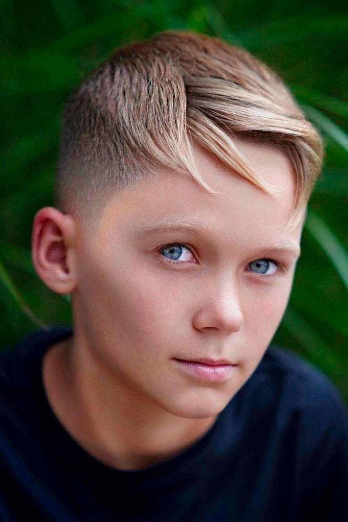 Taper coiffure : 15 idées de coupes de cheveux tendances pour garçon