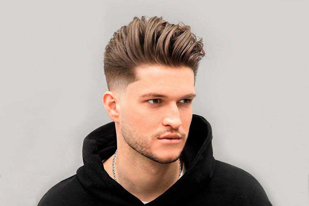 Taper cheveux mi-longs homme : la coupe tendance 2024