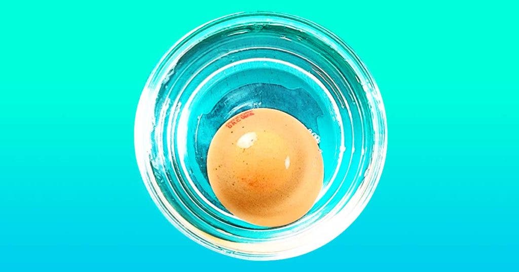 Pourquoi l'intérieur des œufs durs devient-il vert