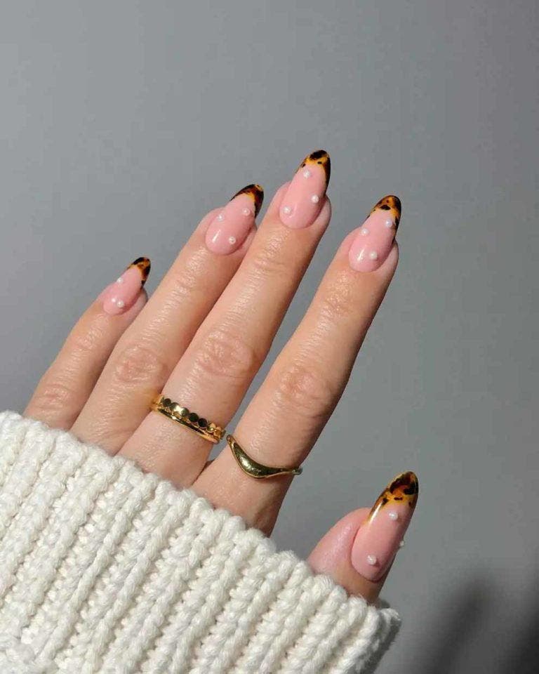25 idées d’ongles tendance pour sublimer vos manucures en 2024
