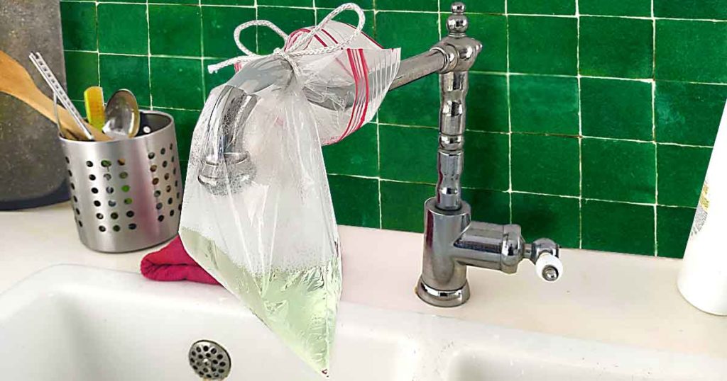 Comment nettoyer les taches de calcaire du robinet pour le rendre comme ...