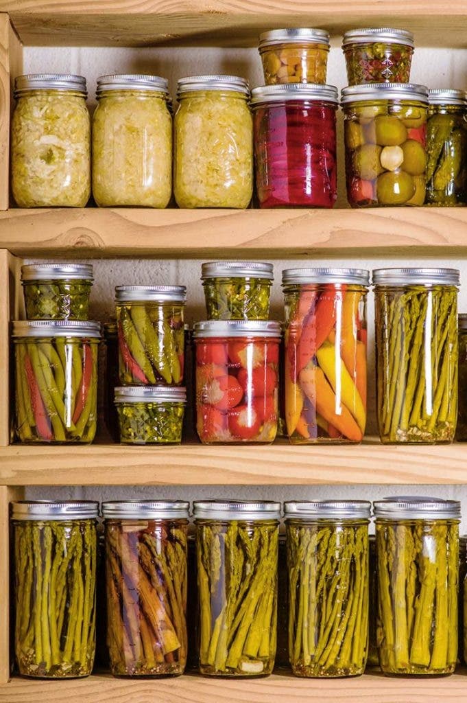 ¿Cómo sabe si la comida en sus frascos enlatados se ha echado a perder ...