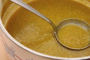 Pourquoi ne pas laisser la louche dans la casserole