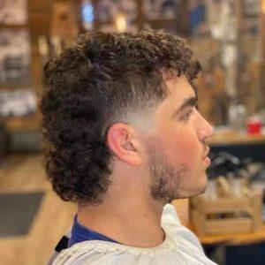 Taper sur cheveux mi-longs : 20 façons de porter cette coiffure tendance