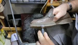 Comment réparer une semelle de chaussures