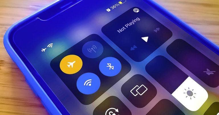 Mode avion : c’est quoi et quand faut-il l’utiliser