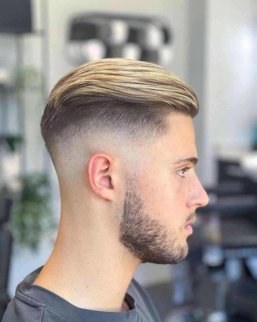 Coiffure taper : 15 idées tendances pour les hommes blonds