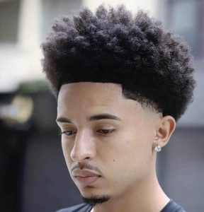 Taper sur cheveux afro : 20 coiffures en vogue en 2025