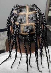 Vanilles sur les cheveux des hommes : 20 idées stylées pour se coiffer