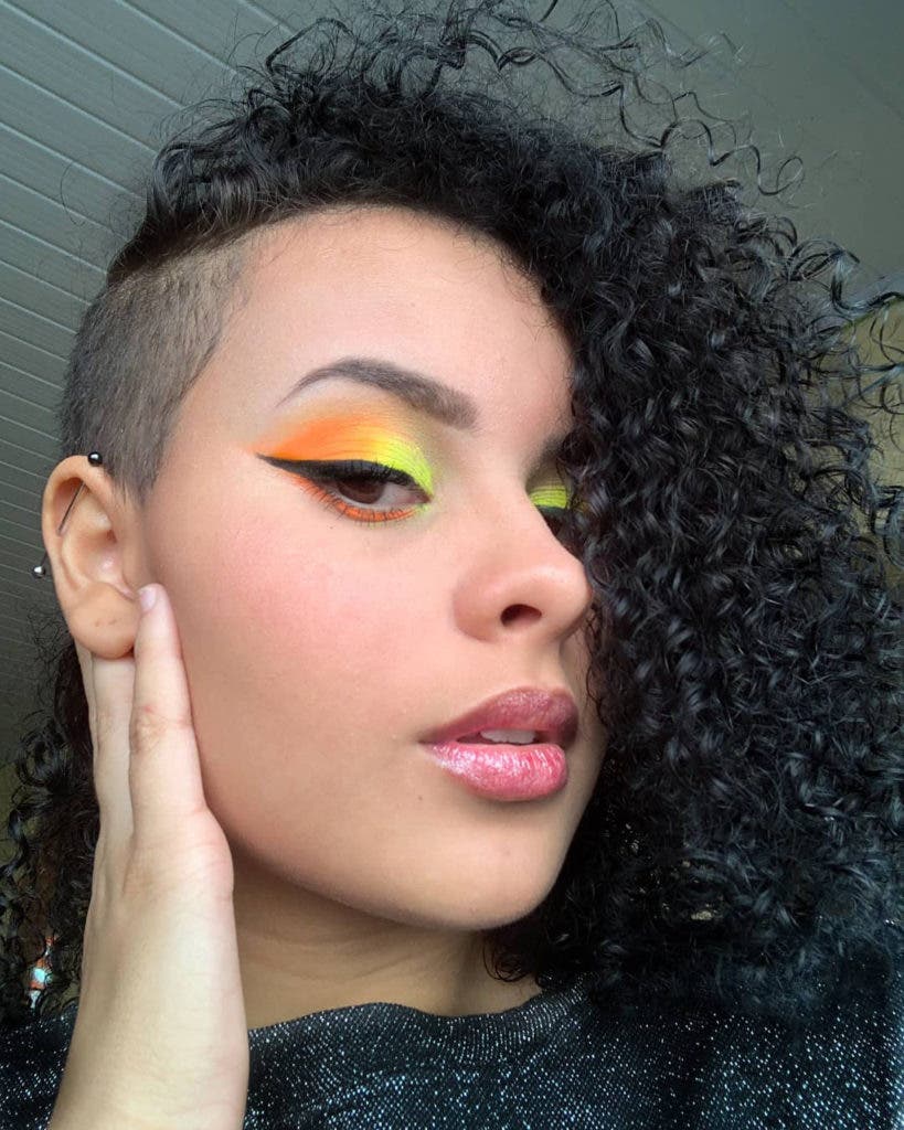 Capelli ricci rasati di lato: 60 foto piene di stile – trucchi per il ...