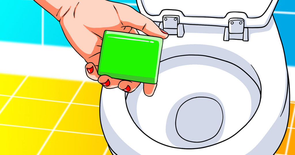 7 astuces pour nettoyer le fond des toilettes