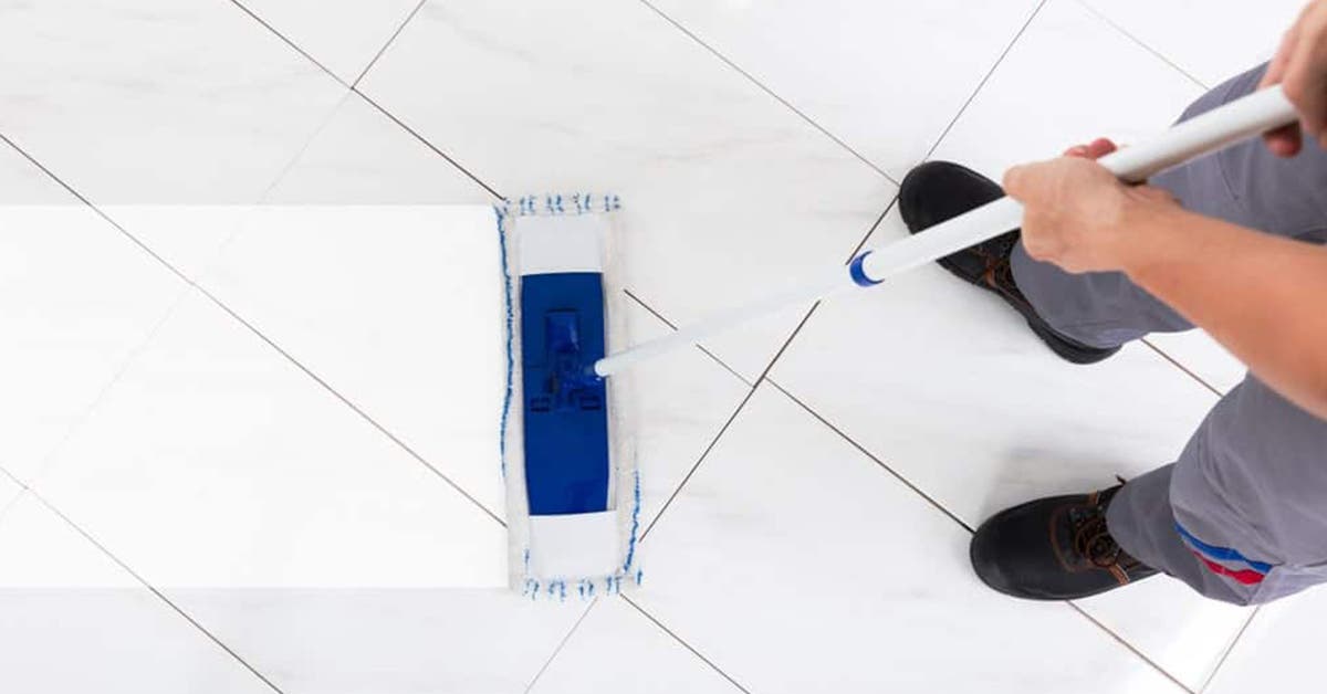 Des astuces simples et efficaces pour nettoyer le sol blanc et le faire ...